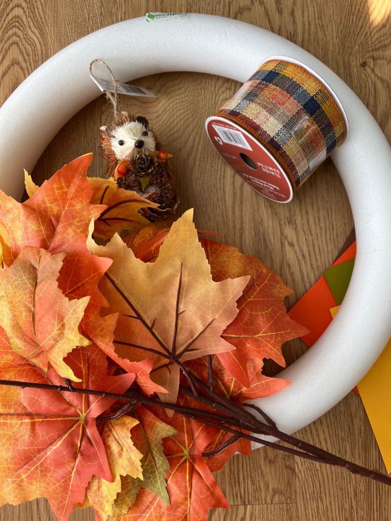 Easy DIY Fall Wreath to Decorate for the Season - Pattern and Paste